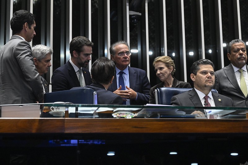 Senado aprova ajuda a produtores rurais de R$ 140 bi